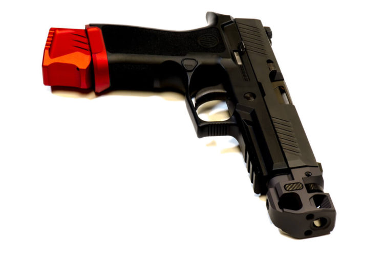 VELOCITY DEFENSE MAGWELL FOR SIG P320 - Killer Innovations